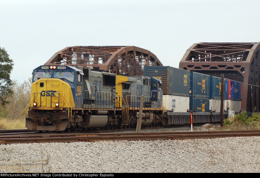CSX SD70MAC 4542